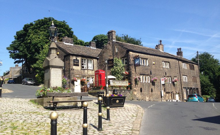 18 of the Best Pubs in Filey to Visit | Away Resorts