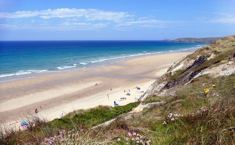 Cornwall Surfing | Surfing Lessons Cornwall | Away Resorts