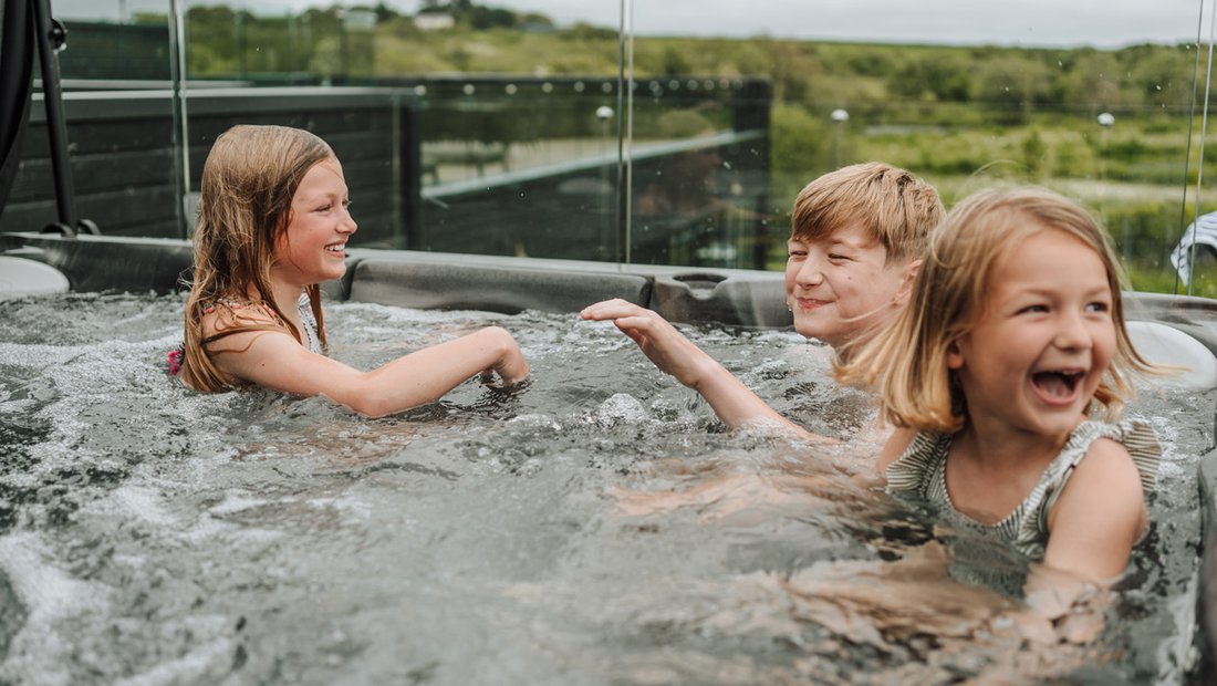 Hot Tubs Lodge & Caravan Breaks in Yorkshire | Away Resorts