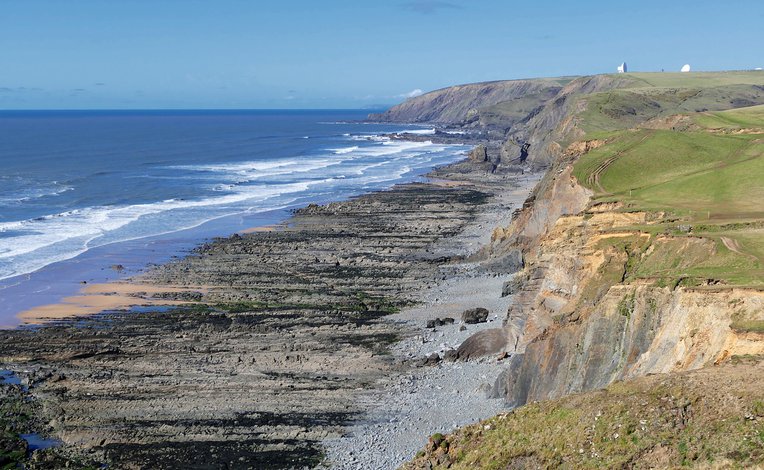 11 Dog Friendly Beaches In Bude Cornwall | Away Resorts