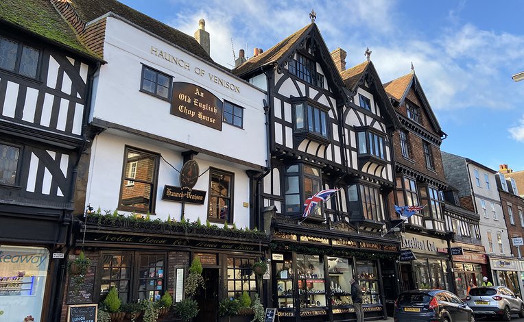 The Top 11 Spots for Shopping in Hampshire | Away Resorts