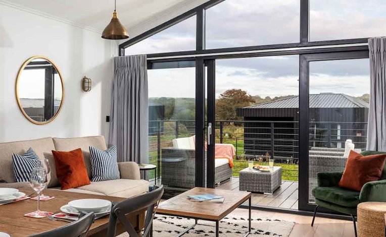 Holiday Parks in Cornwall | Caravans & Lodges I Away Resorts