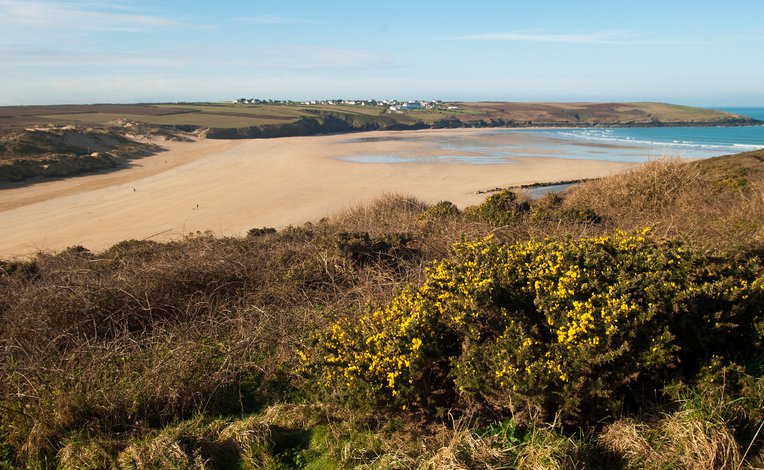 14 of the Best Coastal Walks in the UK | Away Resorts