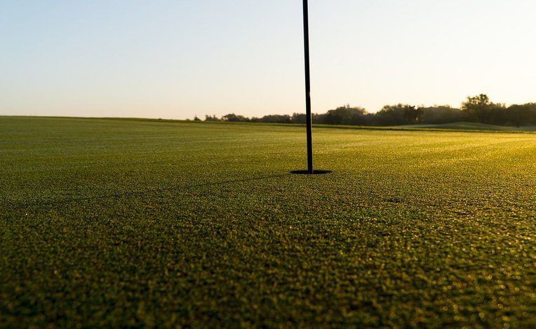 17 of the Best Golf Hampshire Courses | Away Resorts