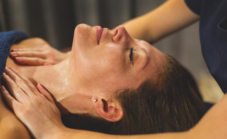 Top 6 Spa in Cornwall for Unparalleled Relaxation | Away Resorts