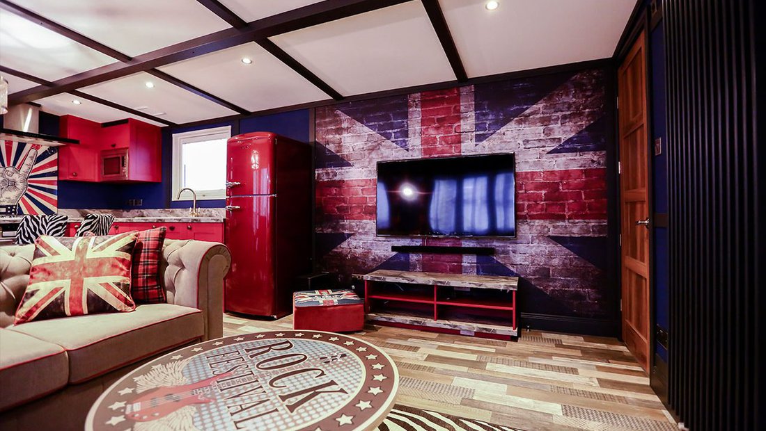 Exclusive Rockstar | Ways to Stay | Away Resorts