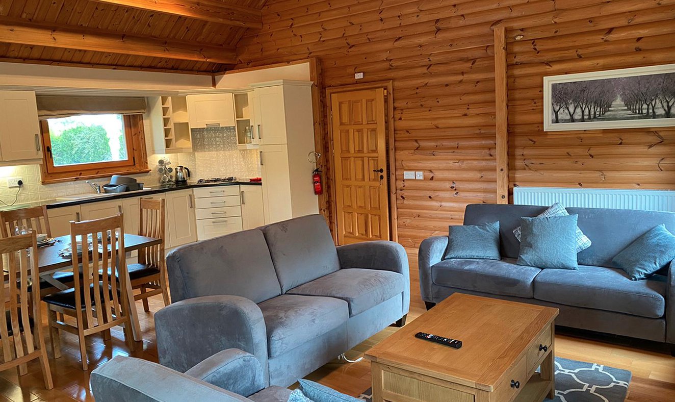 Alpine Lakeside Lodge | Exclusive to Away Resorts