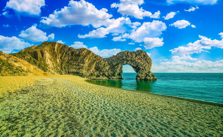 The 10 Best Beaches in the UK for Swimming | Away Resorts