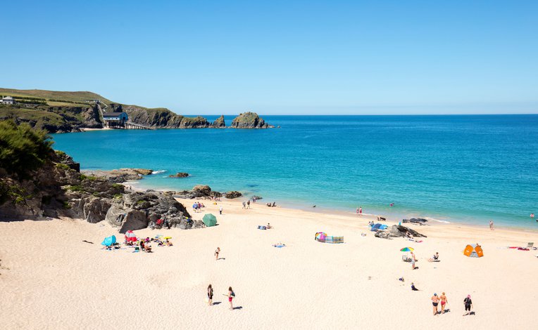 35 Best Things to Do in Cornwall for Couples | Away Resorts