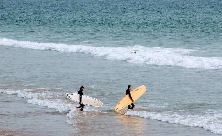 Your Number One Guide to Surfing in North Wales | Away Resorts
