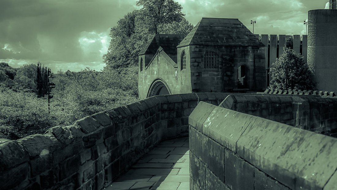 The Top 11 Most Haunted Places in the UK | Away Resorts